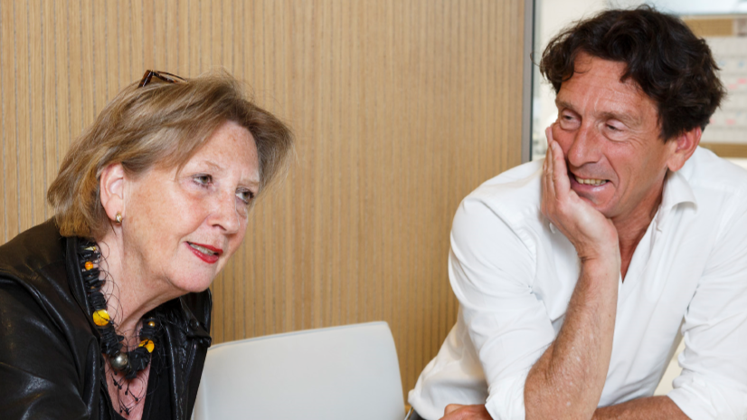 Machteld Huber in gesprek met Louis Overgoor - Artikel in VOZ Magazine ...